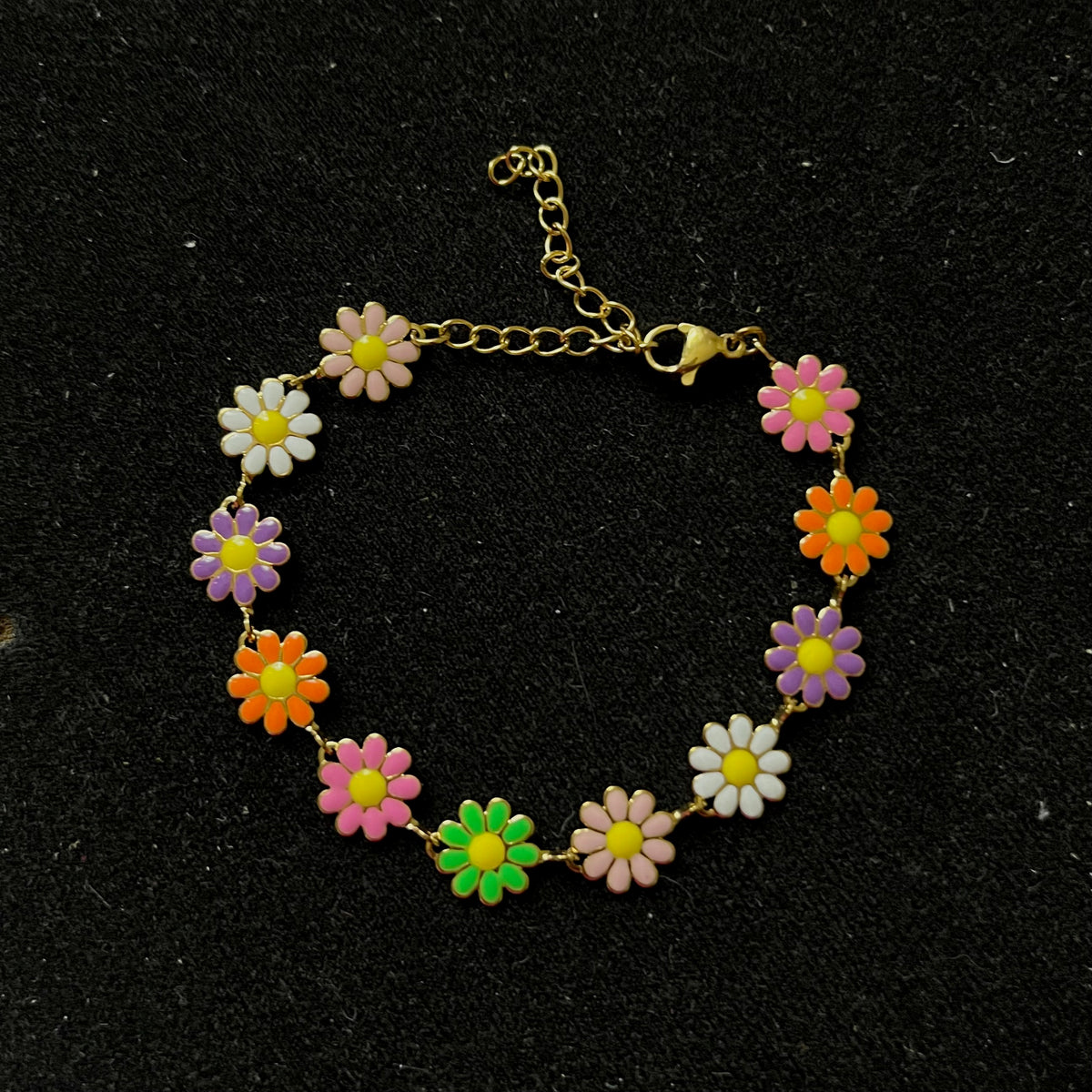 DAISY DUKES Flower Bracelet – Possé by Rodonya